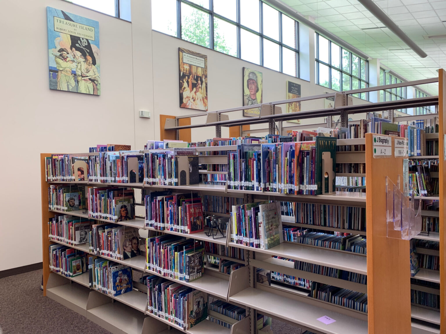 Ways to Support Your Library - Norwalk Easter Public Library